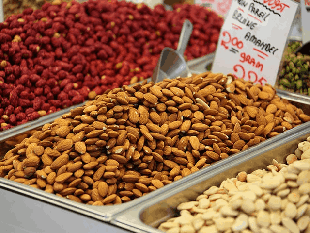 15 Aphrodisiac Foods For Men - Vital Wellness Group